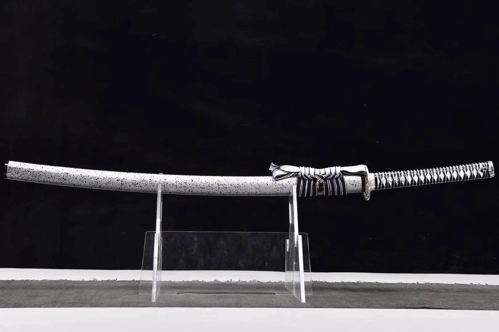 High-Performance Cosmetic Polishing Samurai Sword