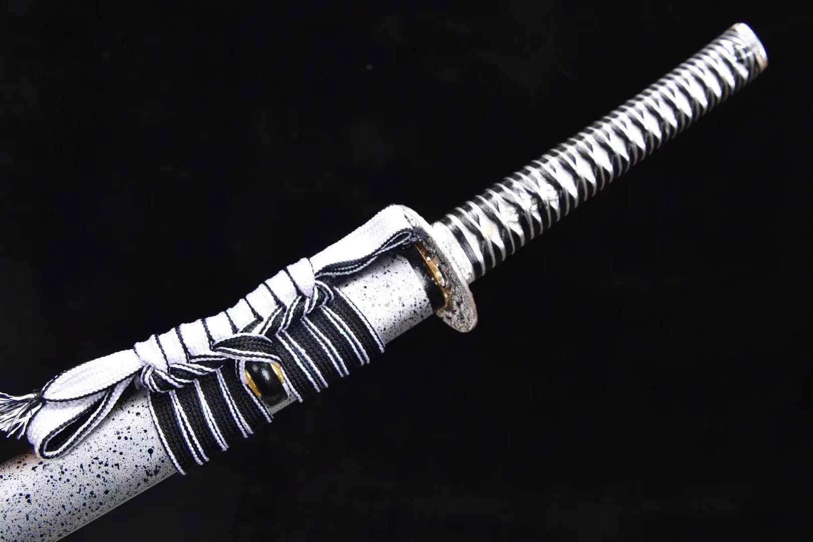 High-Performance Cosmetic Polishing Samurai Sword